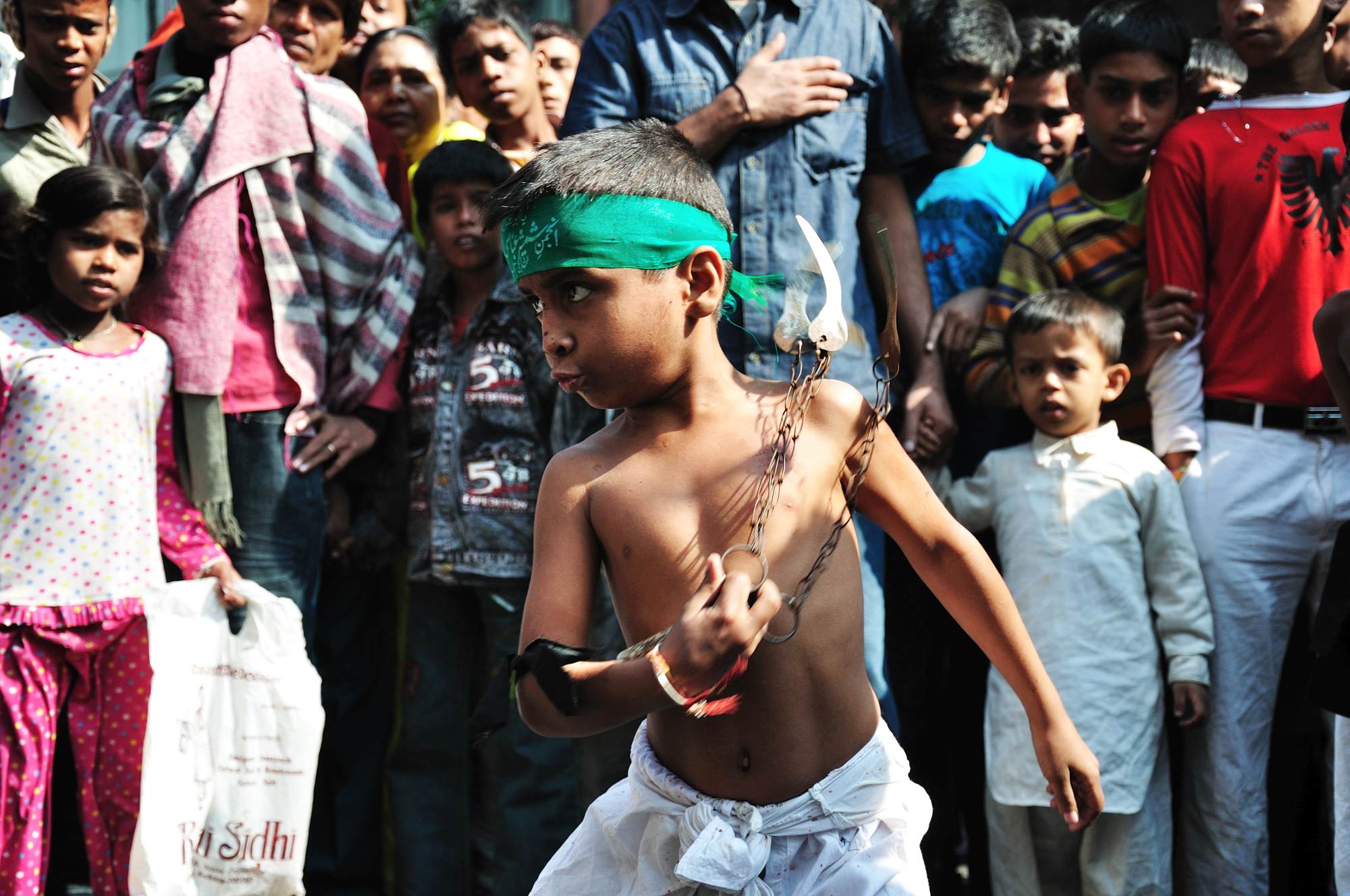 Shia People Hurting Themselves